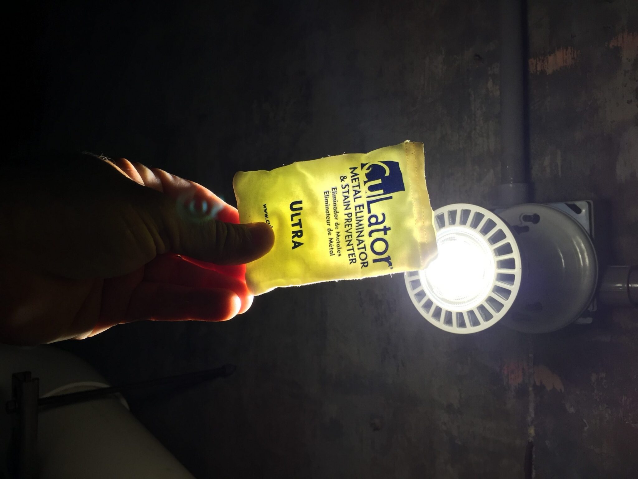 CuLator Ultra 4.0 - Metal Eliminator & Stain Preventer for Pools & Spas